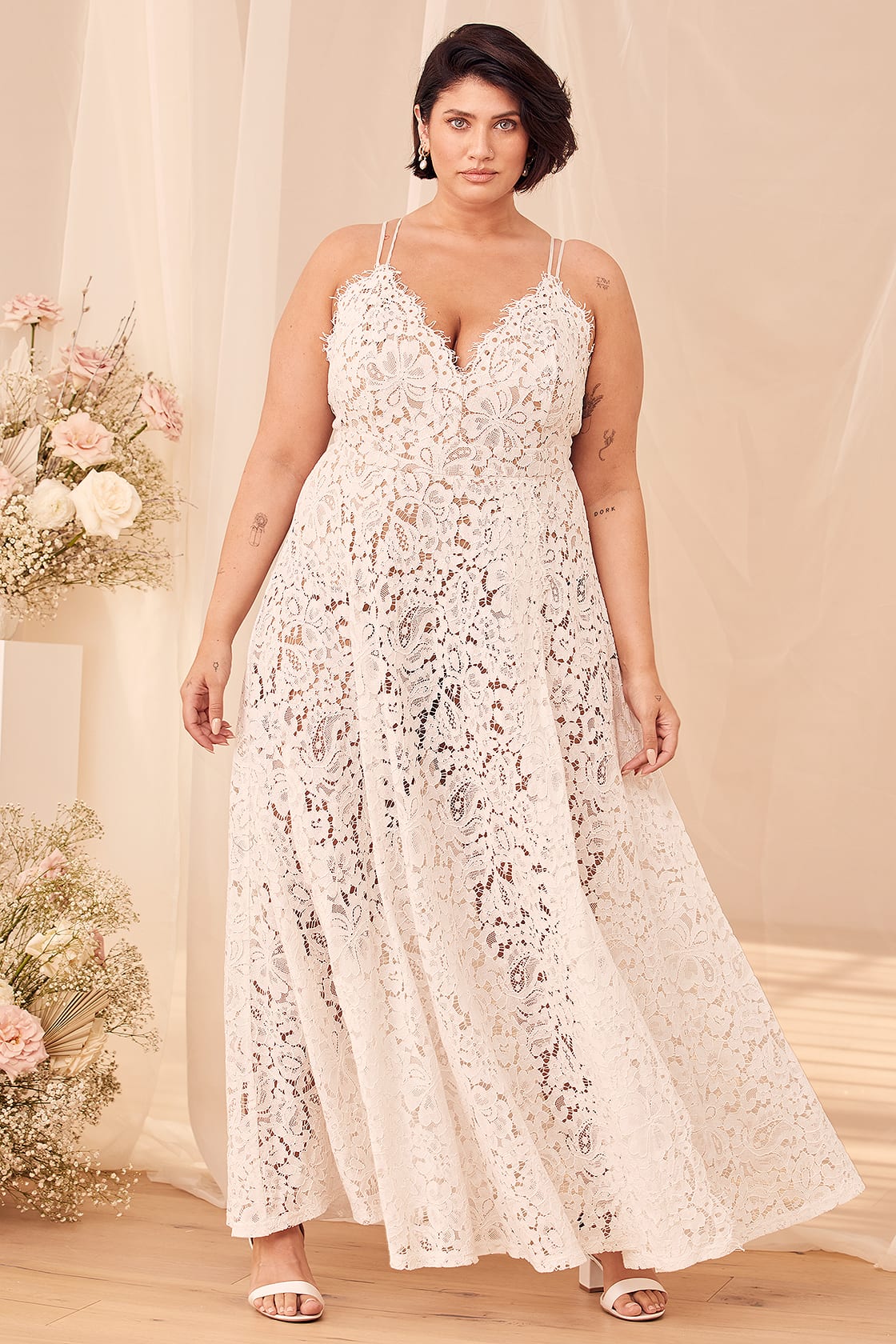 Best Plus Size Beach Wedding Dresses for a Beach Wedding.